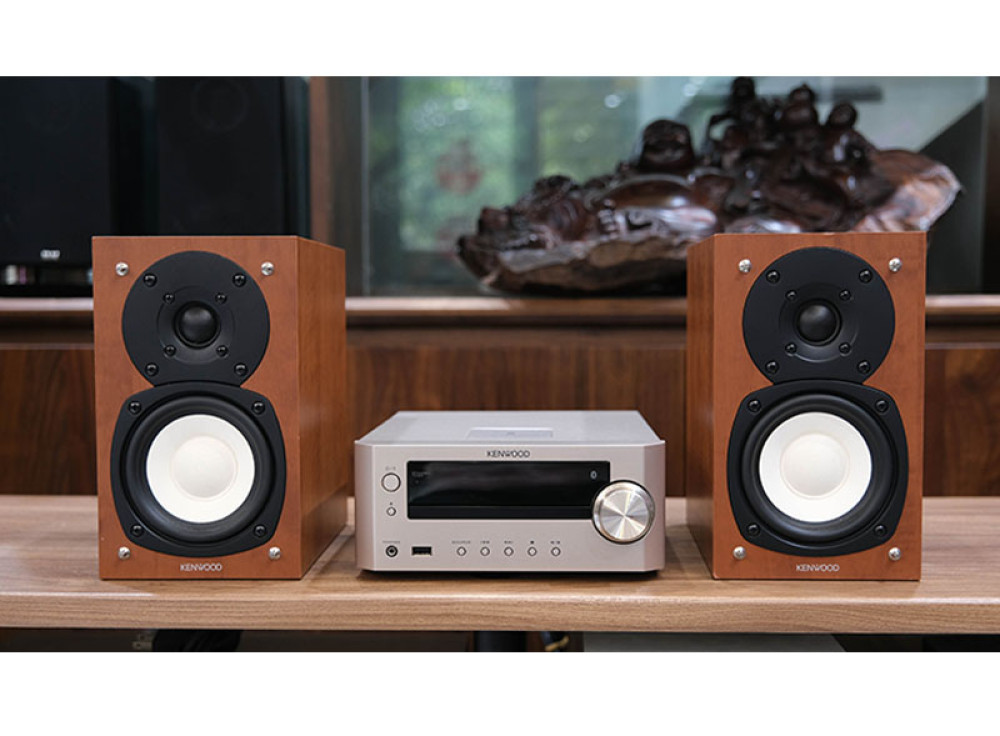 Kenwood K505 Kết hợp âm thanh chất lượng và tính năng đa dạng